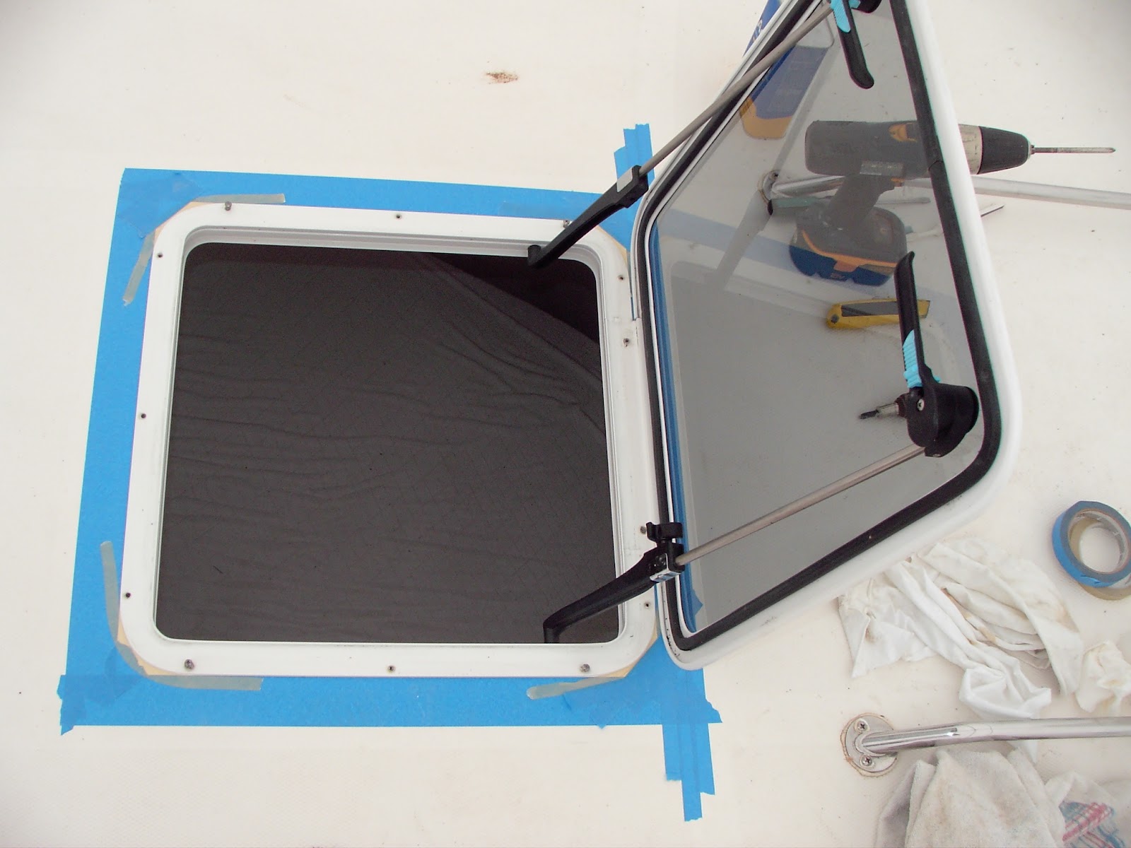 Sea Ray 340 Sundancer Restoration: Hatch Bedding & Deck Hardware