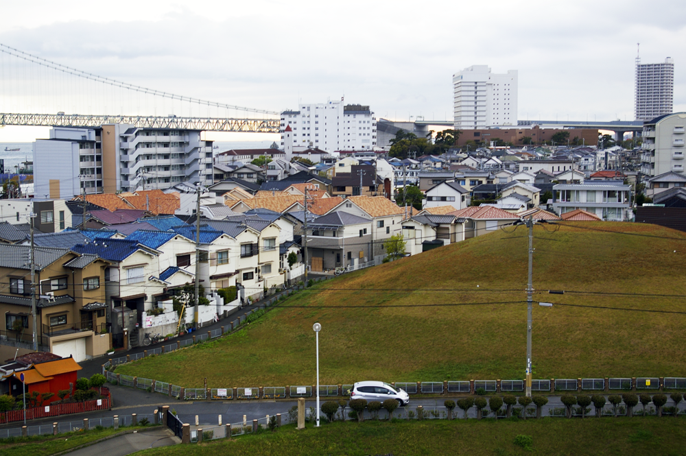 Kurhany, grobowce i japońskie mumie - w środku miasta - Z uśmiechem ...