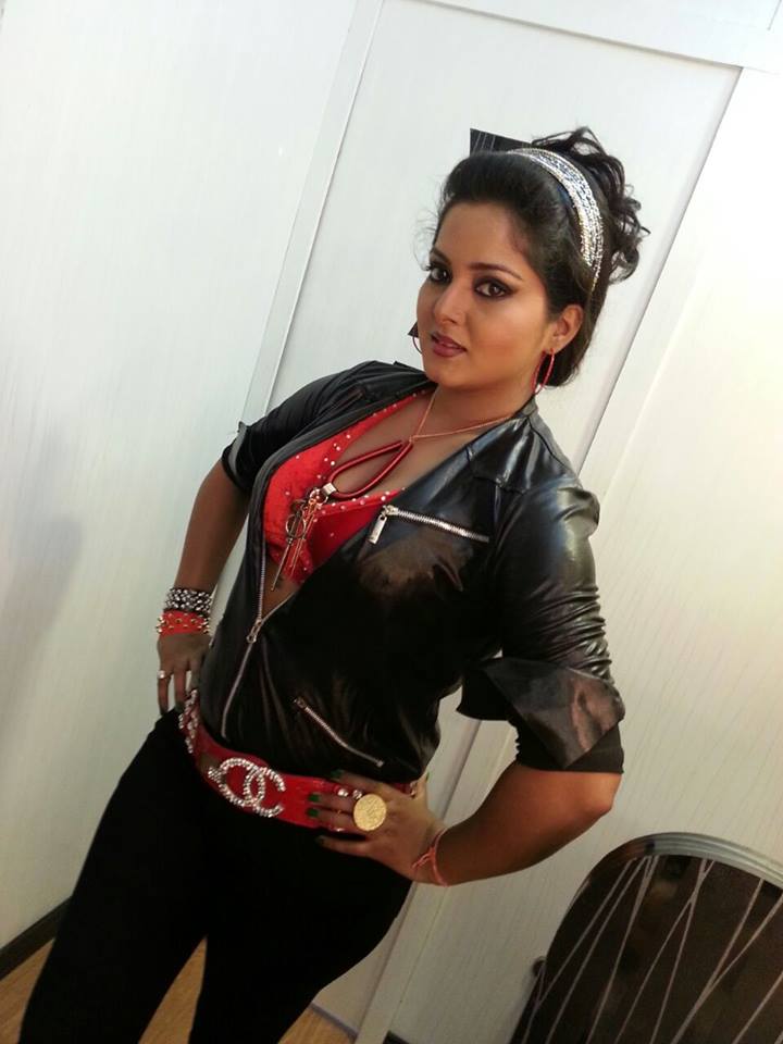 Anjana Singh Hd Wallpaper Latest Anjana Singh Hot Photos Images Pictures Top 10 Bhojpuri