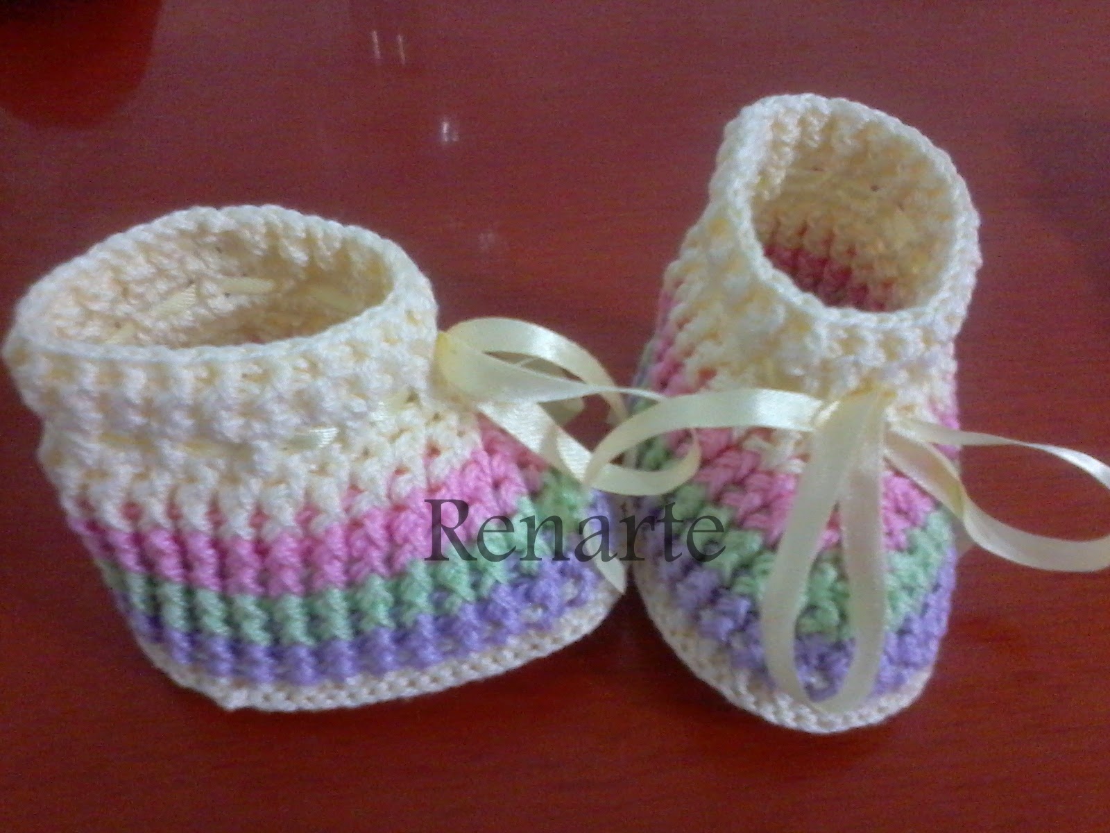 Renarte: Sapatinhos de croché perolas e shaton de pérola ou pedra