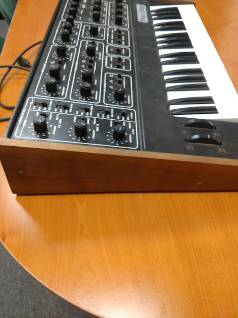 MATRIXSYNTH: Sequential Circuits Pro One Keyboard Synthesizer SN 1772