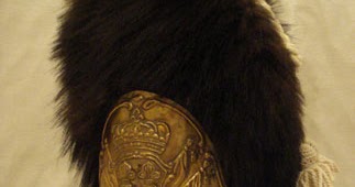 Sabre and bayonet: Reproduction French bearskin