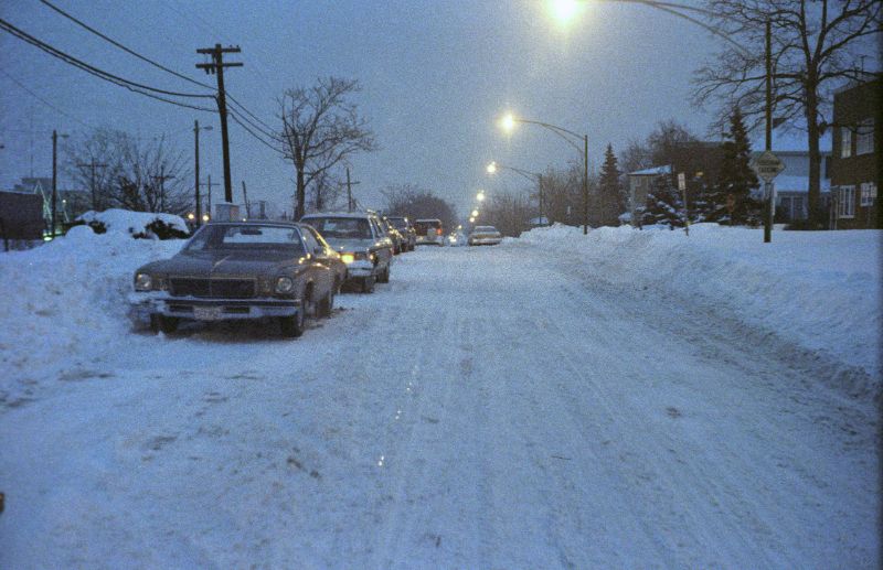 24 Amazing Color Photos Capture Chicago's Street Scenes During the ...
