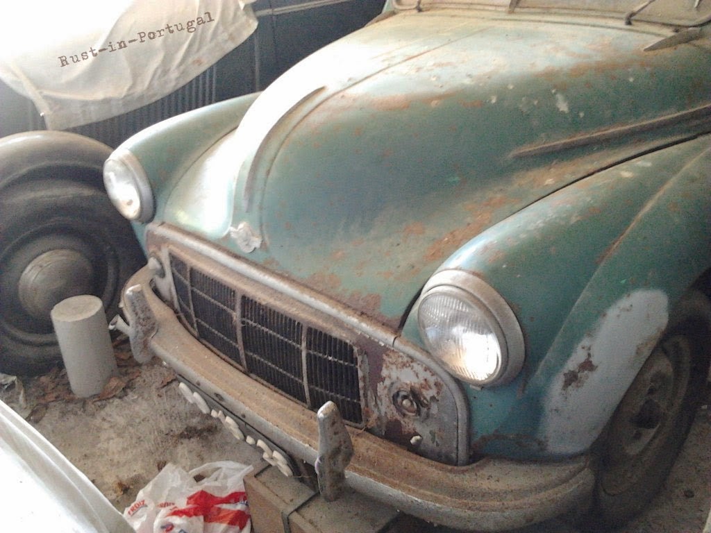 R.I.P. - Rust in Portugal: 1950 morris minor