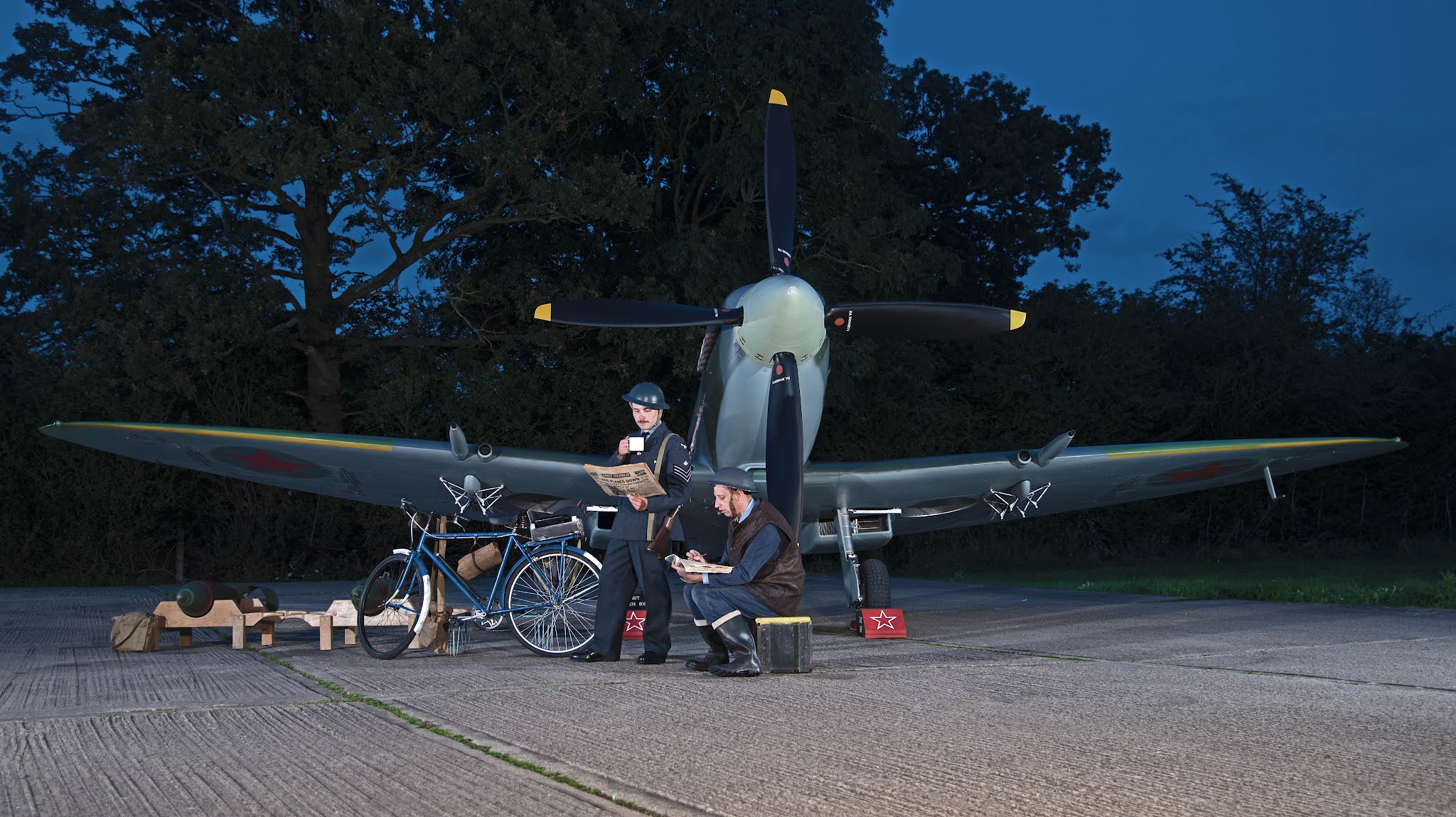 The Russian Spitfire PT879 (The Hangar 11 Collection) North Weald ...