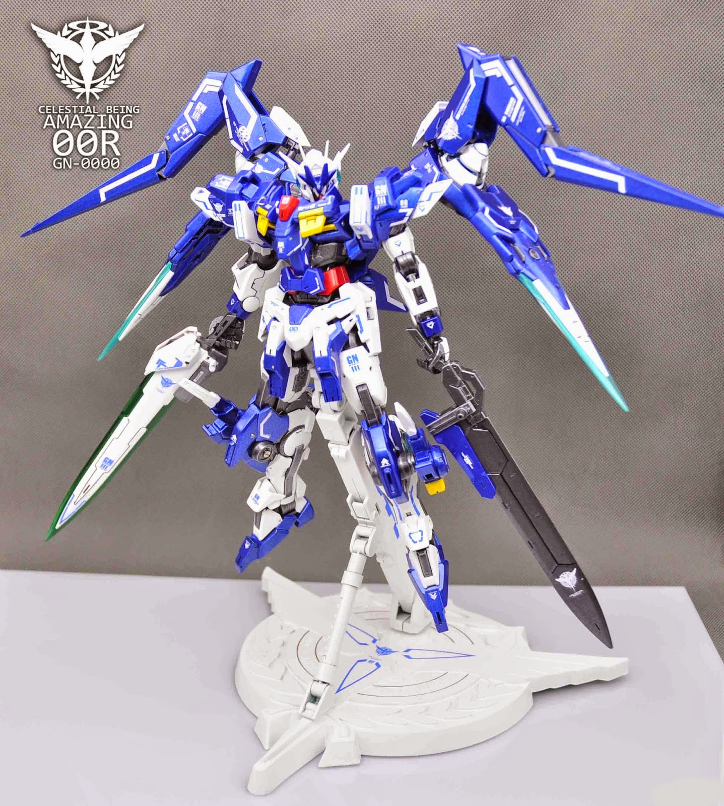 GUNDAM GUY: 1/100 Amazing 00 Raiser - Custom Build