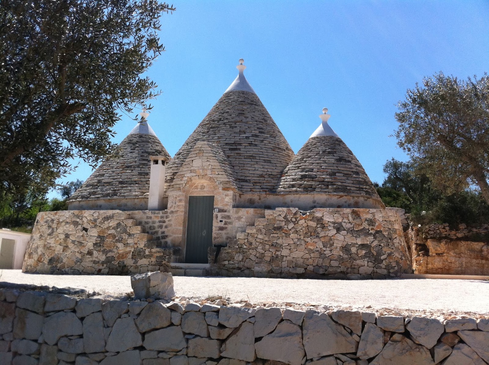 HOME & GARDEN: Un trullo - des trulli