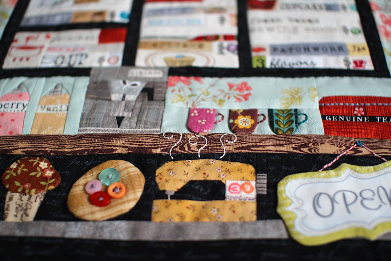 PatchworkPottery: Texting While Sewing