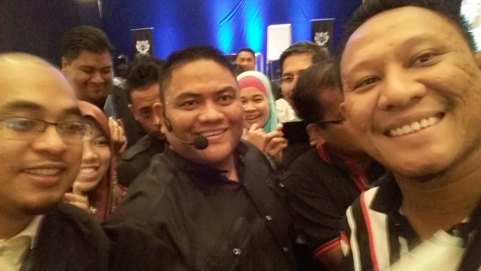 Ahmad Hosnee: Bersama Dr. Azizan Osman