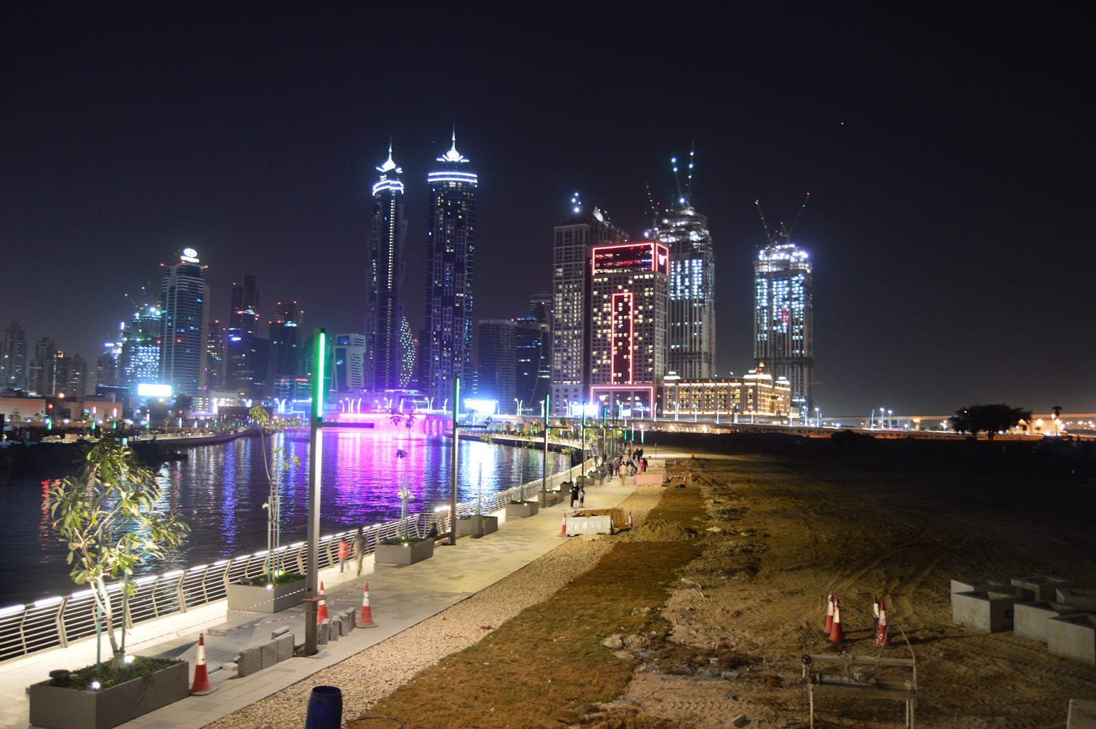 My Travelogues: Dubai Water Canal: A Walk to Remember