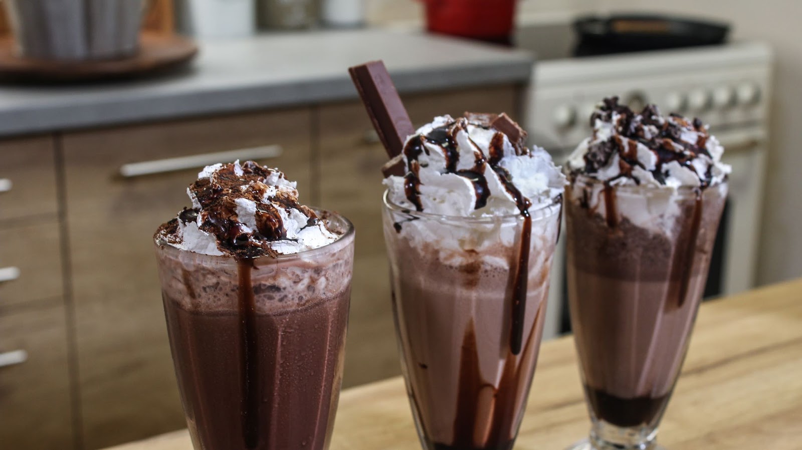 3 Δροσιστικά Σοκολατένια Milkshake! ~ ΜΑΓΕΙΡΙΚΗ ΚΑΙ ΣΥΝΤΑΓΕΣ 2