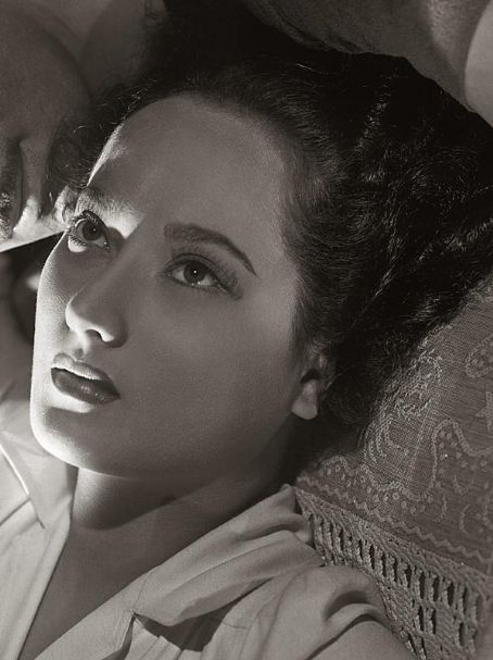 Merle Oberon Scars