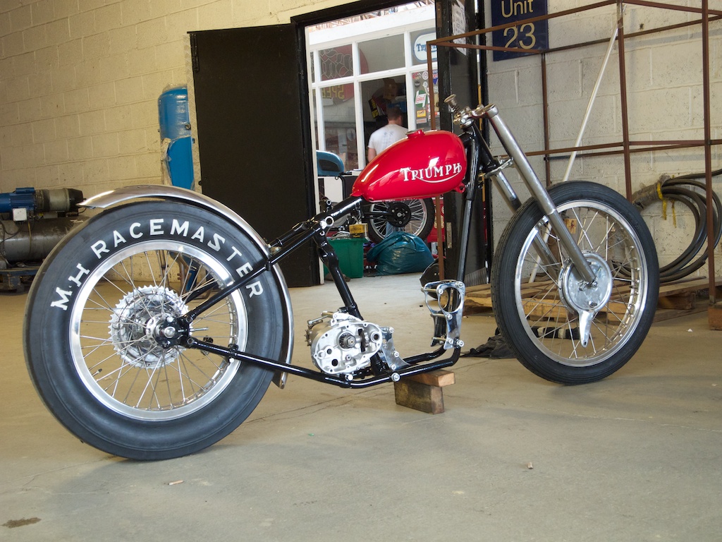 Musings Of A Motorcycle Aficionado........: Triumph Dragster