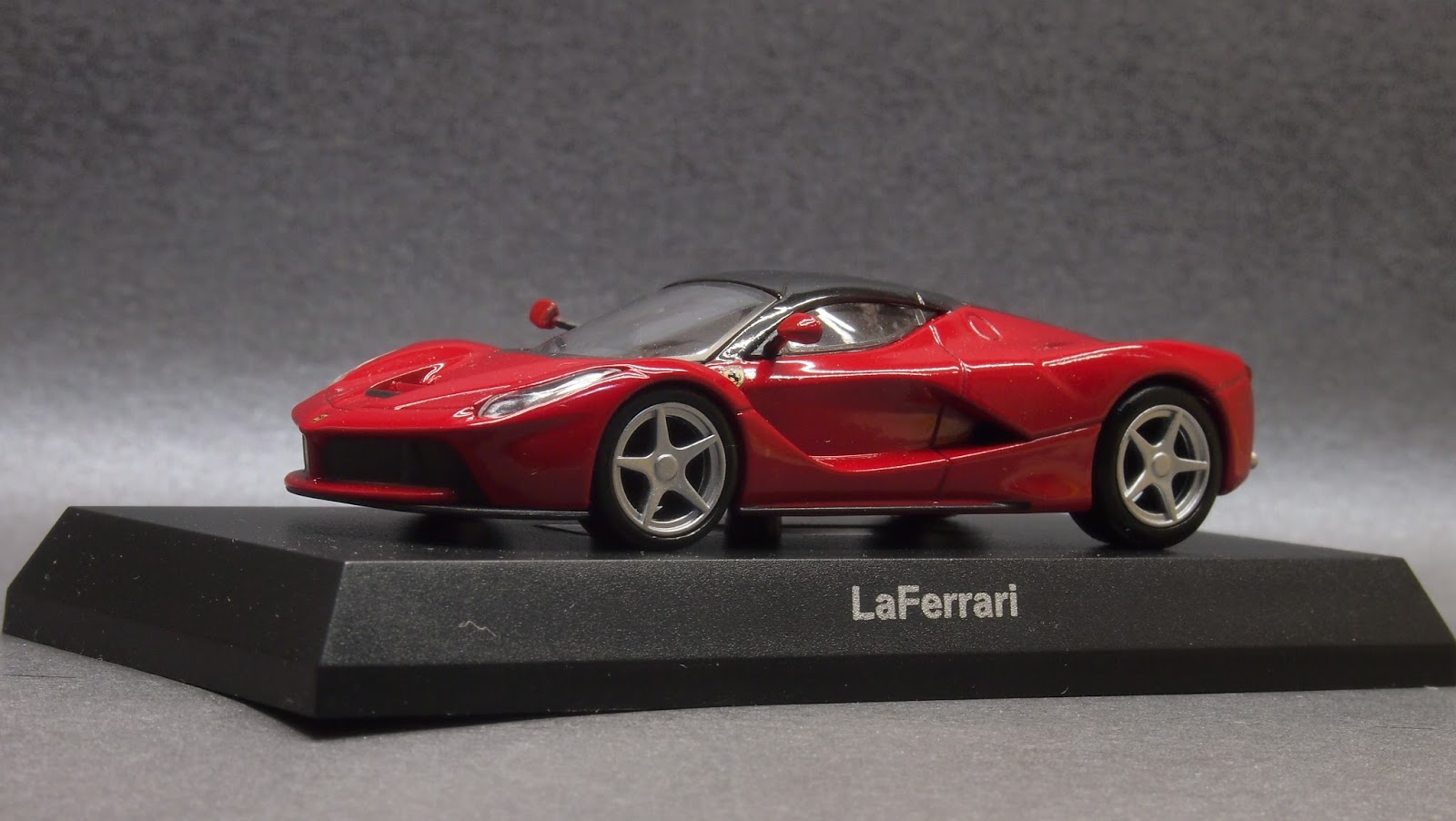 My 1-64 World Minicar collection: Kyosho 1/64 minicar Ferrari 12 ...
