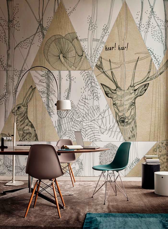 Keltainen talo rannalla: Modernia, valkoista ja tapetteja