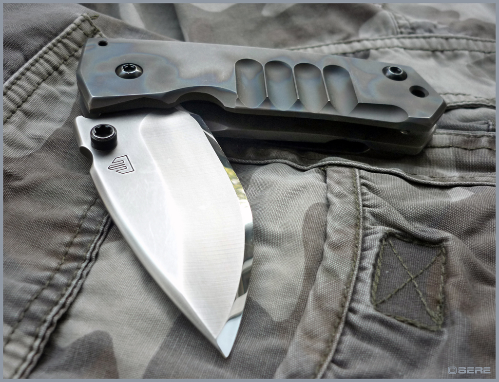 SERE - KNIVES & PHOTOGRAPHY: Crusader Forge : VF01 Flipper