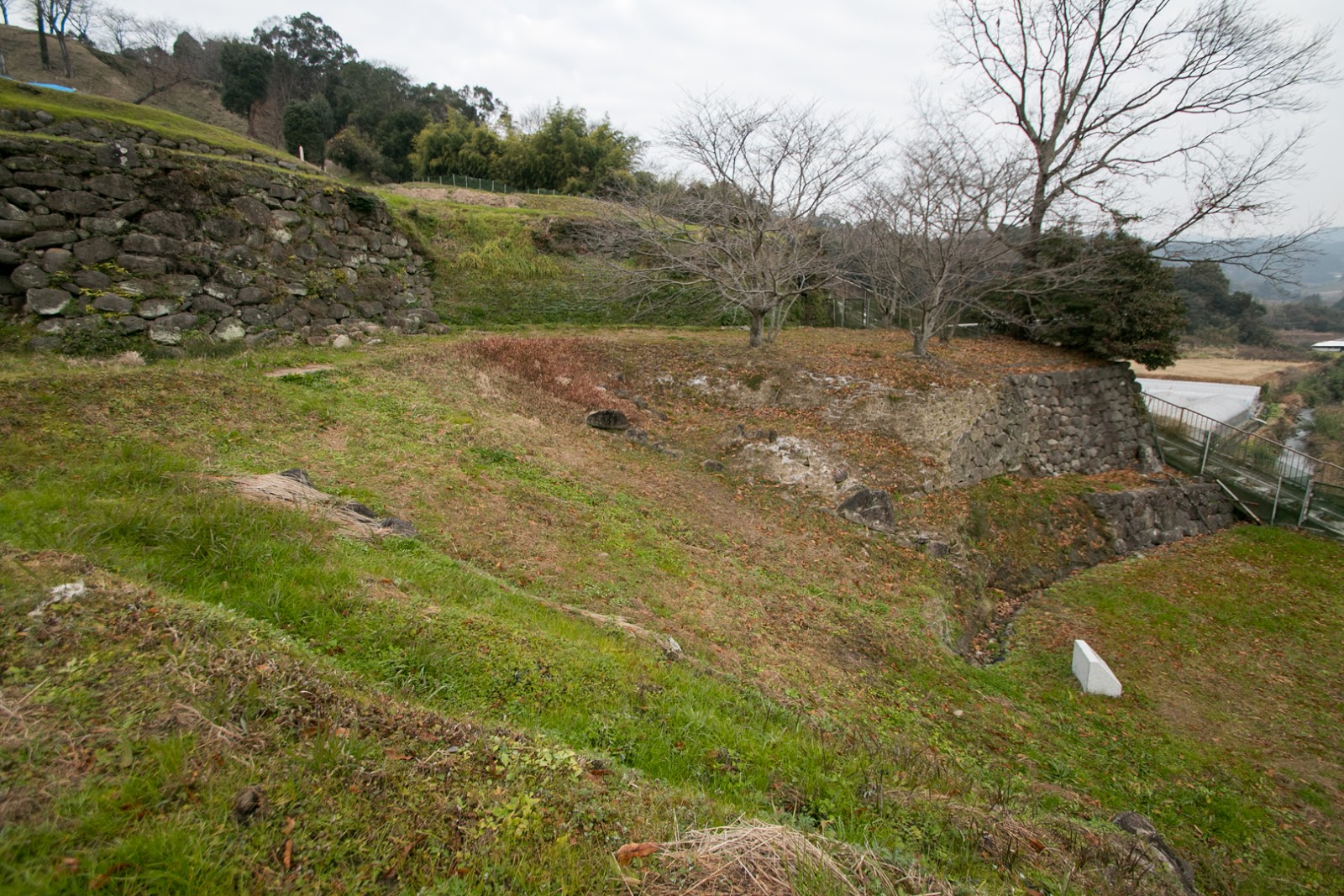 Hinoe Castle -Majestic castle of pious Christian lord- | Ken's Storage ...