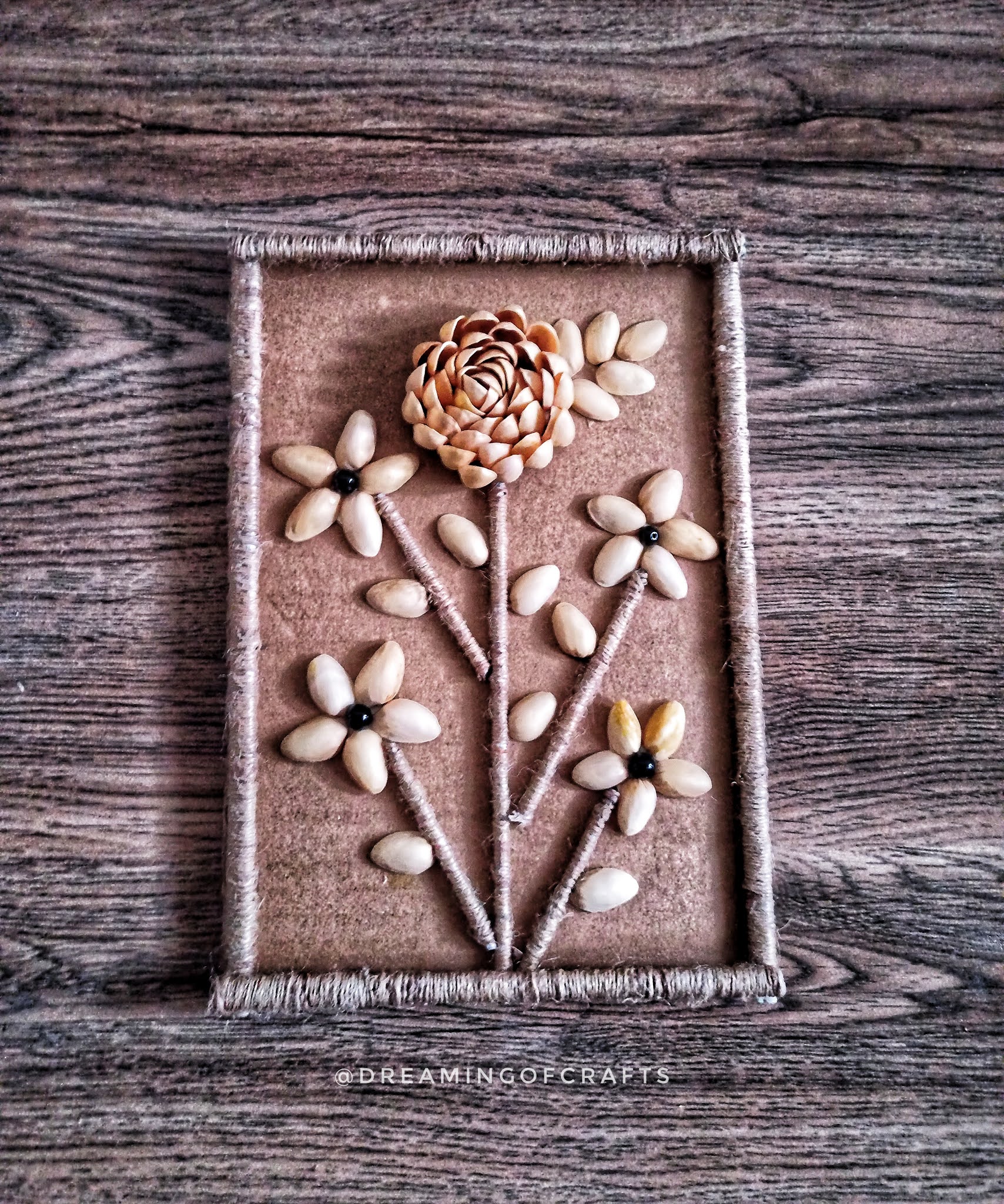 Craft from pistachios shells!!🤯