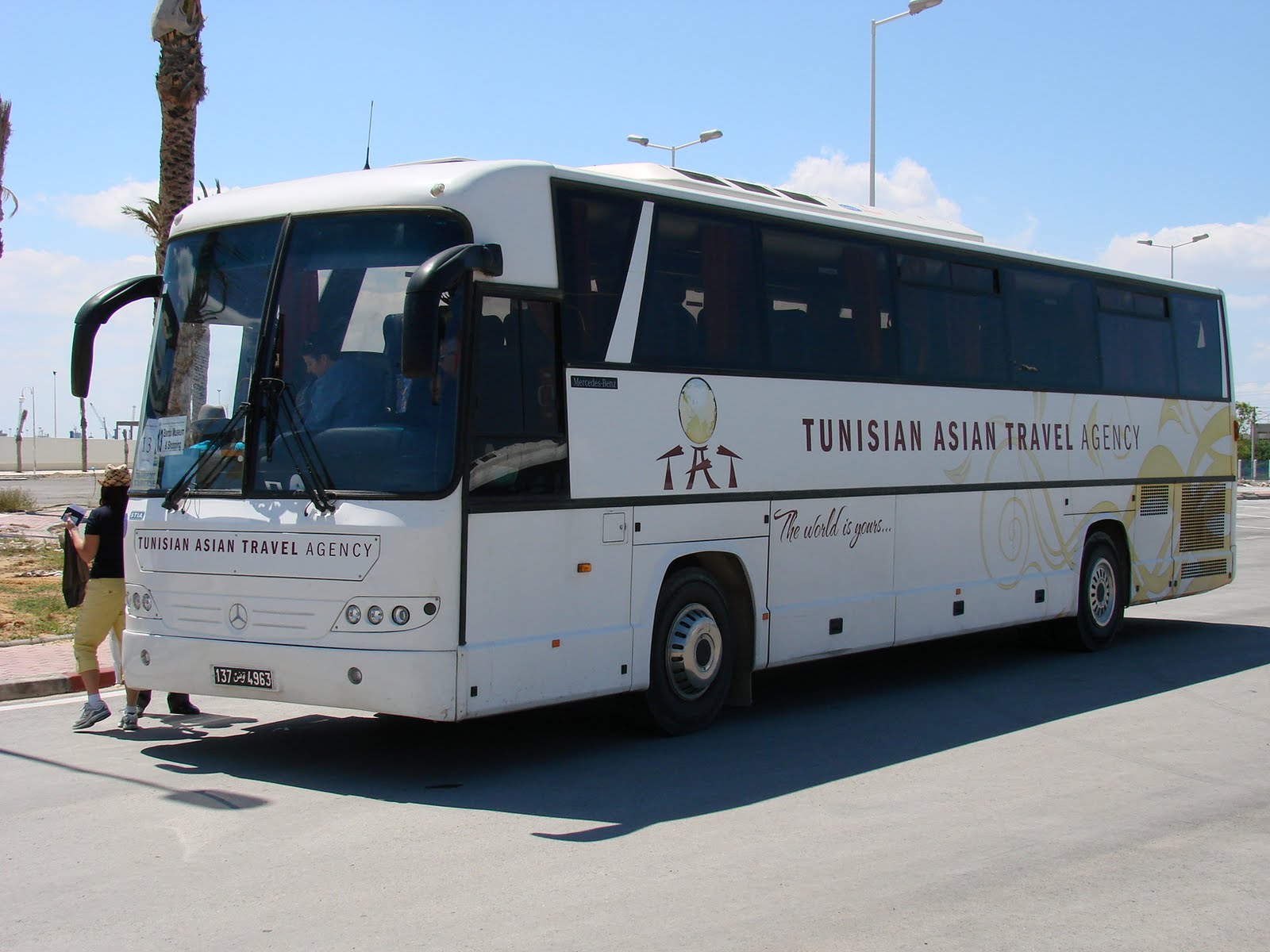Buses from various cities in the world.: Autocarros de Tunis - Tunísia