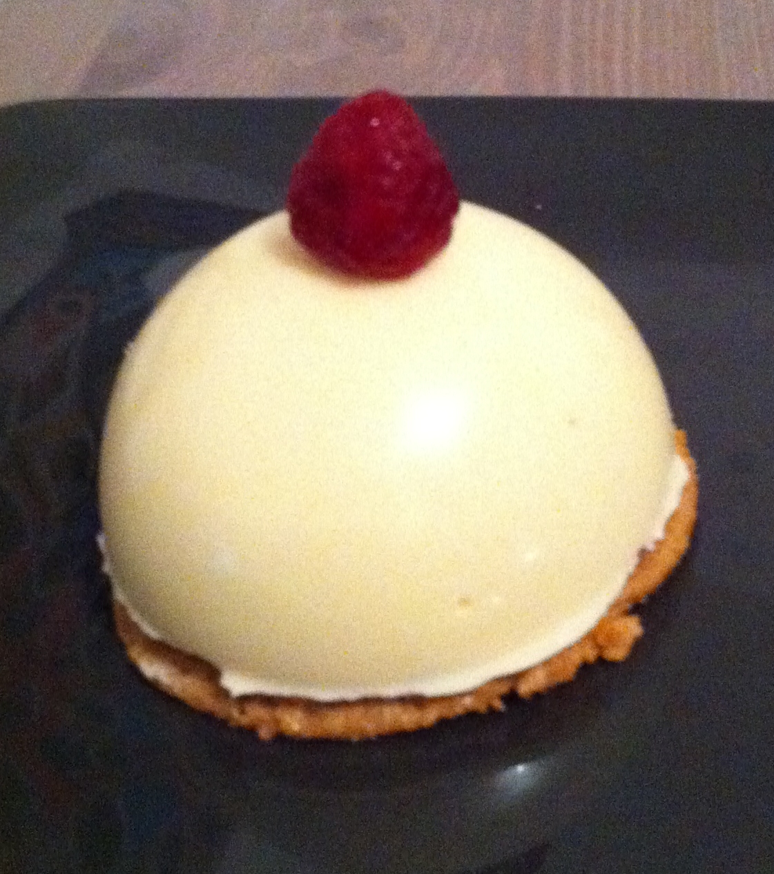 entremets et délices ...: Mon dôme de chocolat blanc et sa mousse framboise