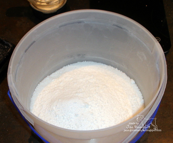 Simply Handcrafted: Homemade Laundry Soaps