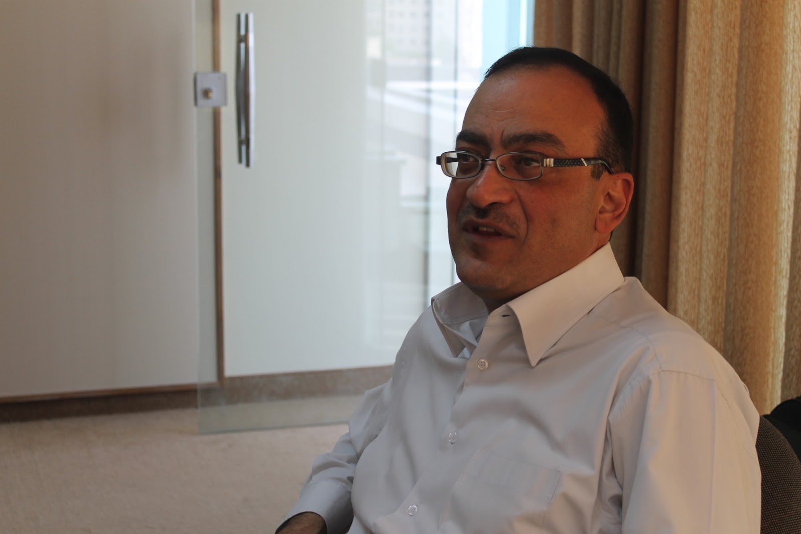 الإعلامي نبيل أبو عبيد: صور الإعلامي نبيل محمود ابوعبيد