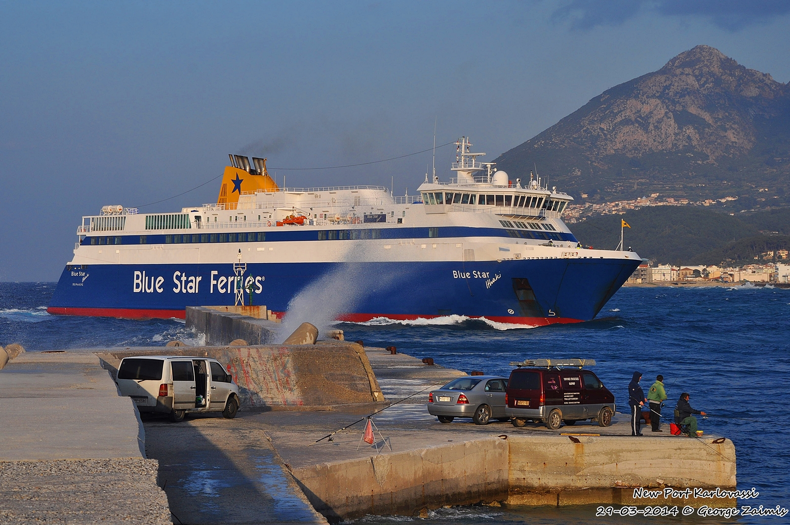 New Port Karlovassi: Πριν 2 χρονια - Το Blue Star Ithaki για τριτη φορα ...