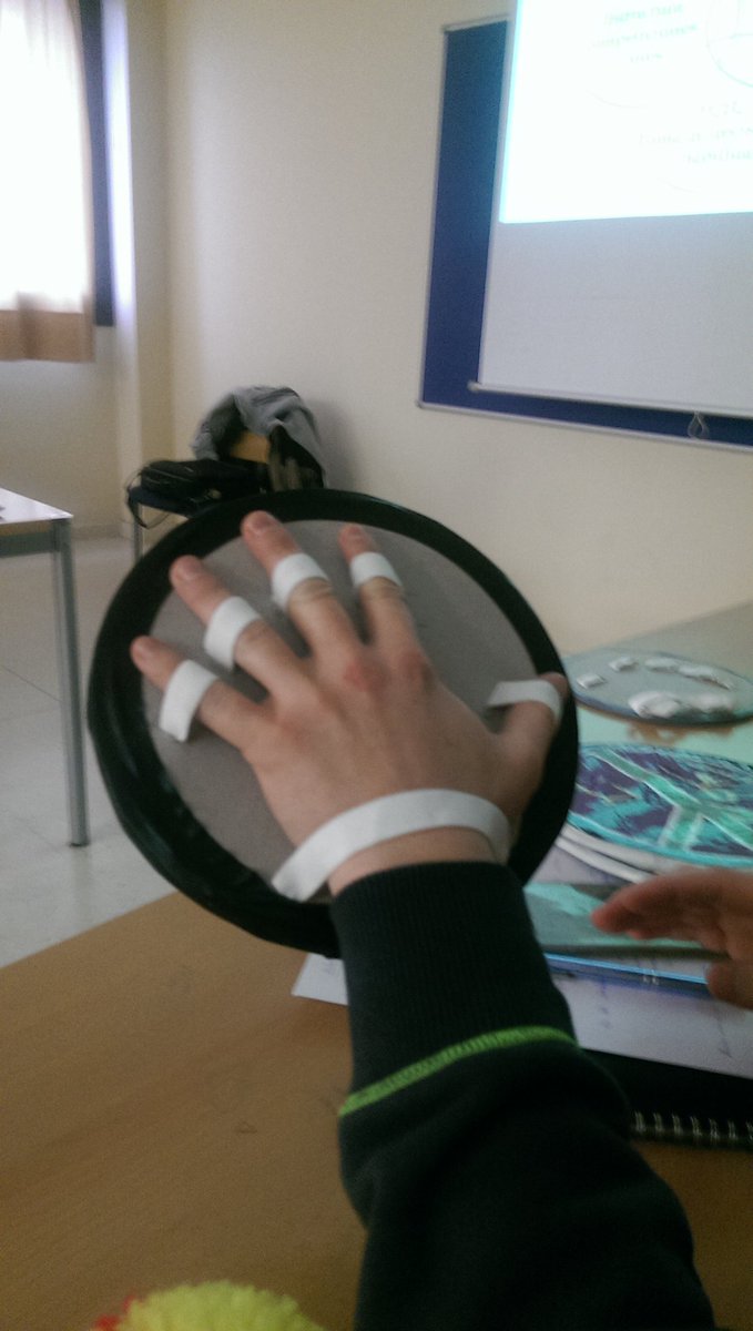 Docente con alma de patio: Juegos con material Autoconstruido Docente con alma de patio: Juegos con material Autoconstruido
