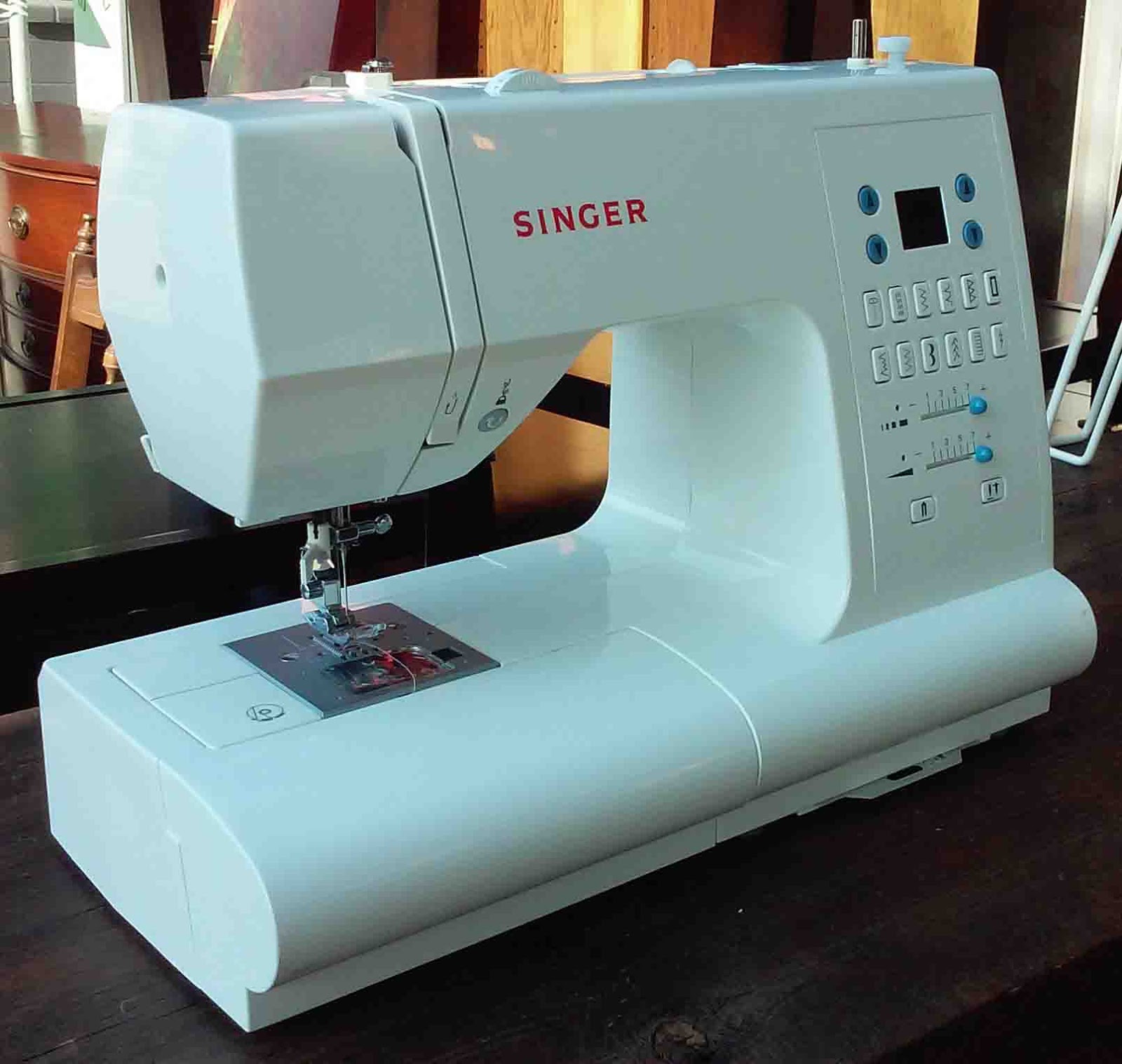 UHURU FURNITURE & COLLECTIBLES: SOLD Singer 7468 Sewing Machine with ...