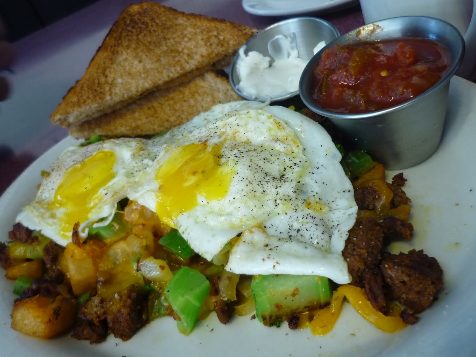 Smokin' Chokin' and Chowing with the King: Galena Eats