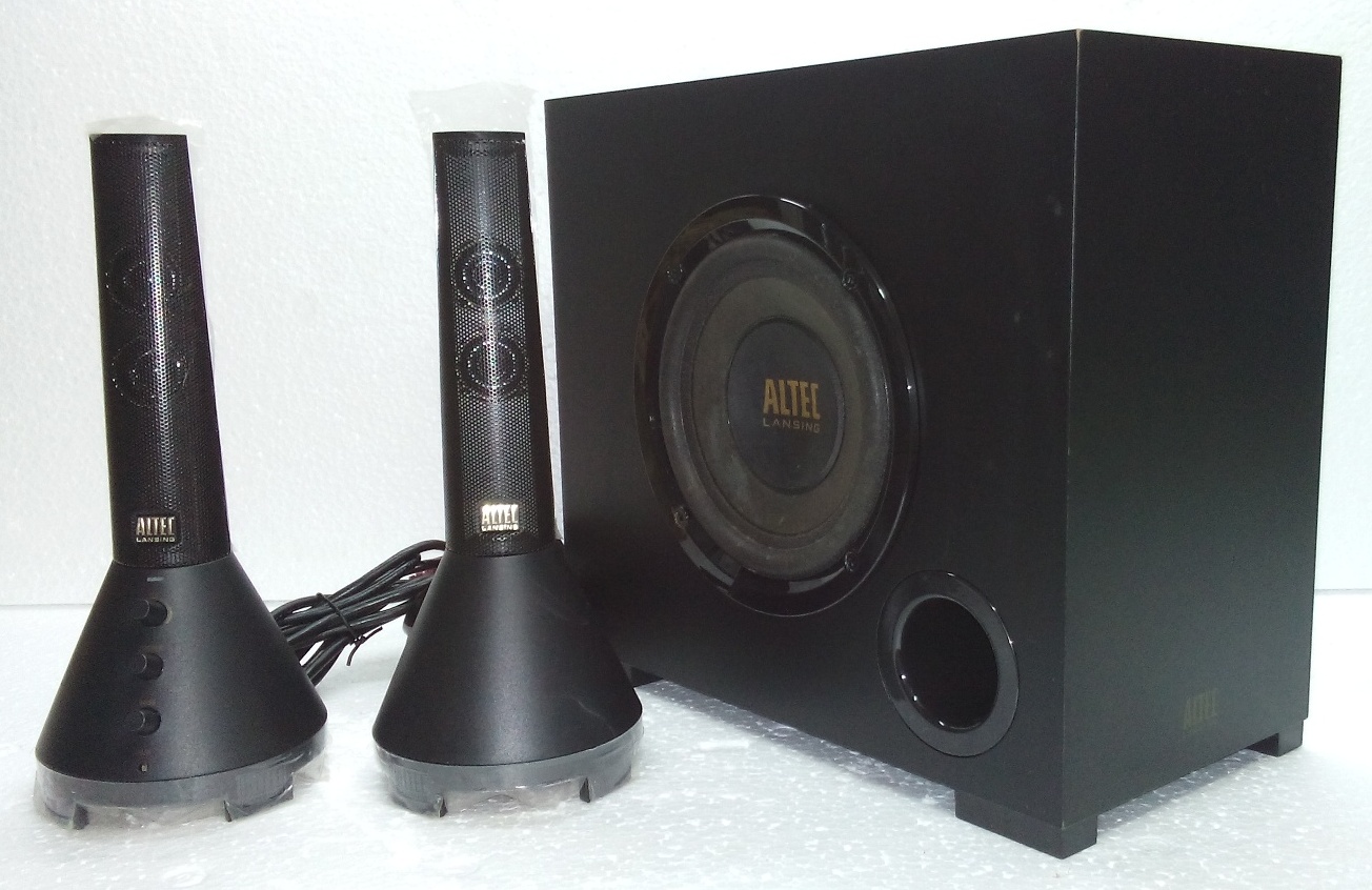 BARANG BARANG ELEKTRIK TERPAKAI DAN RARE: SOLD OUT!! - SPEAKER ...