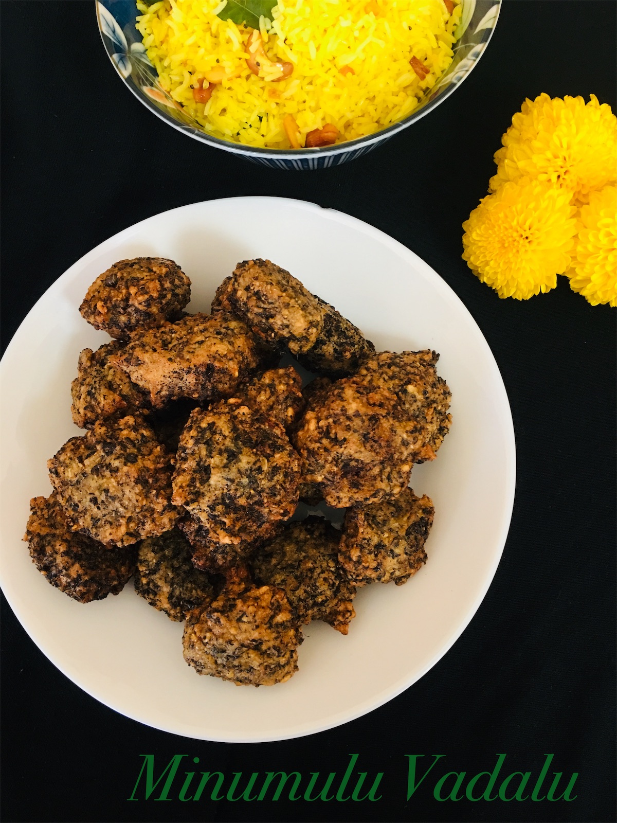 Minumulu Vadalu / Black Gram Vada - From Sushma's Kitchen