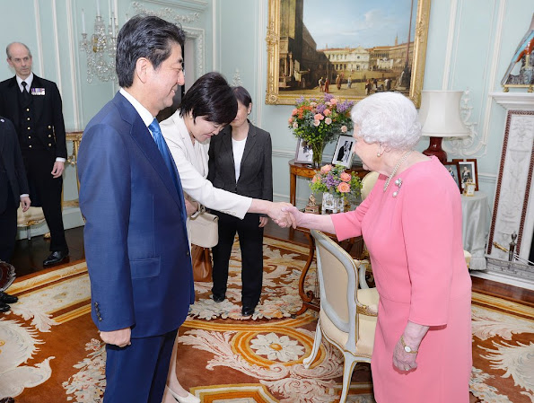 Queen Elizabeth receives the Japanese Prime Minister Shinzo Abe