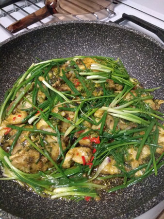 Elinluv's Tidbits Corner: Vietnamese Turmeric & Dill Fish ' Cha Ca'