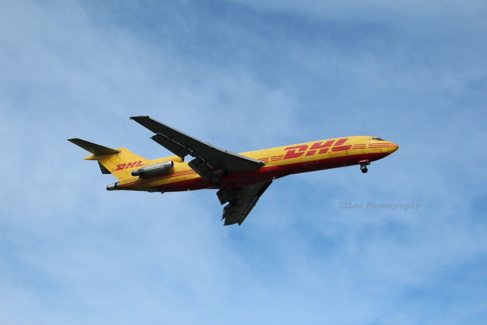 Reaching for the Skies: DHL 727