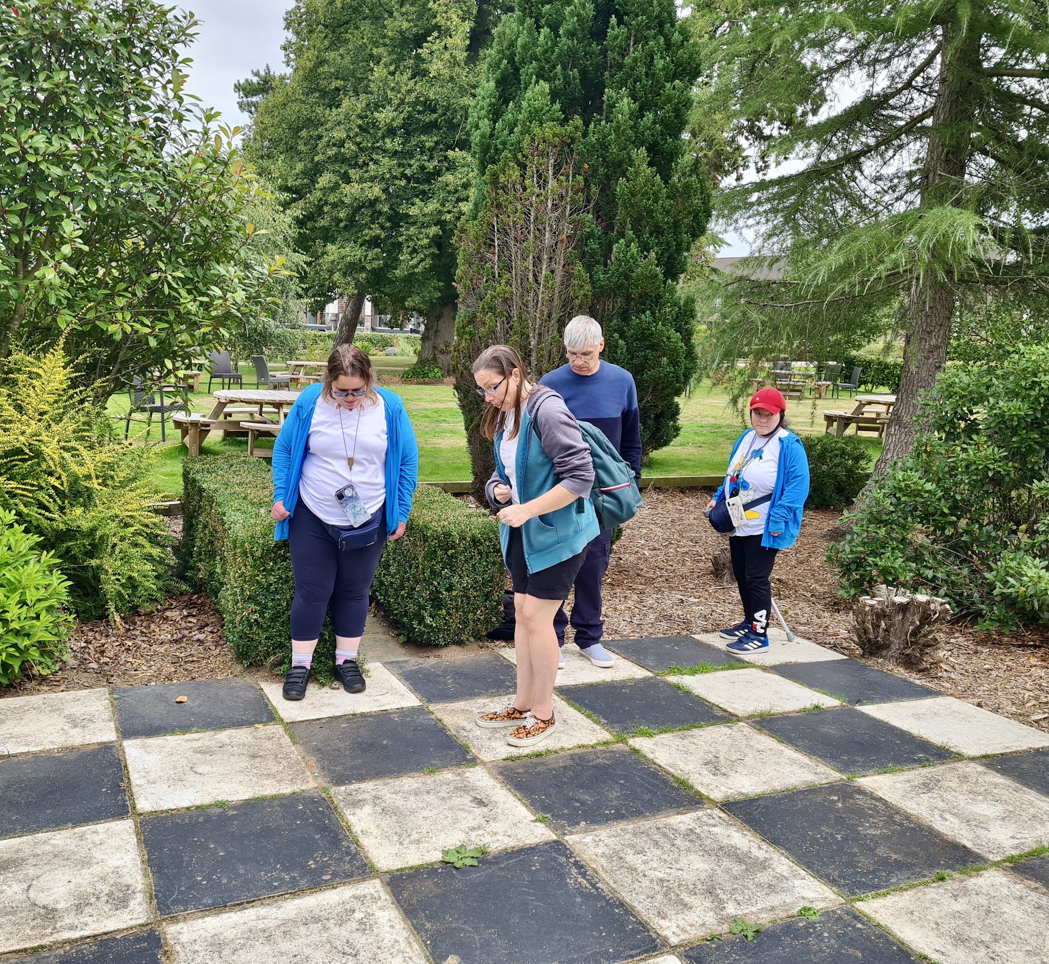 JollyDays Supported Holidays: Warners- Alvaston Hall with Midi & Netty