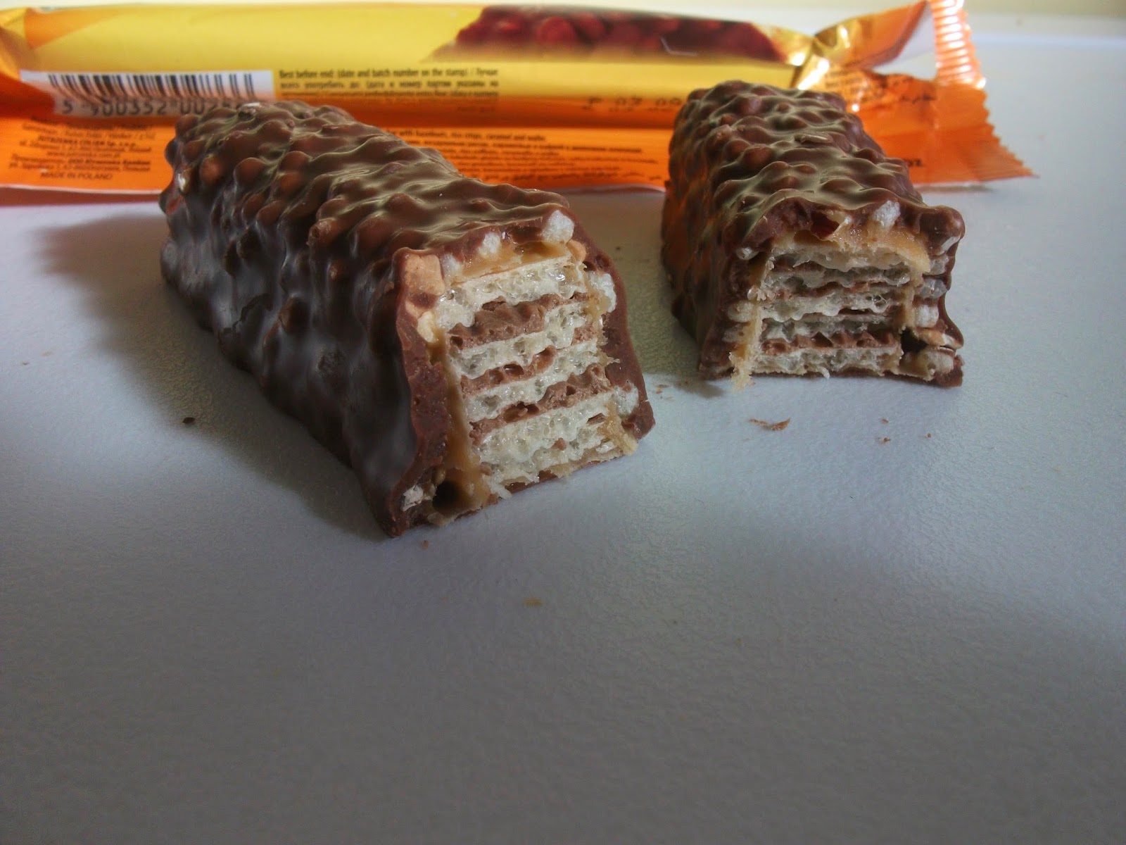 Alibi Max (Lion Bar imitation) & Góralki Coconut Wafer