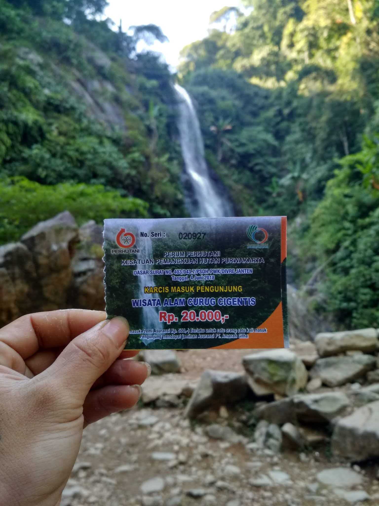 Curug Cigentis Karawang : Harga Tiket Masuk, Jam Buka, Lokasi Wisata - ANAKBLOGGER.COM