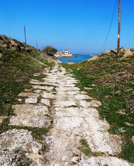 Βασίλης Κωνσταντινίδης: Κορινθιακός κόλπος. Γεωλογική προσέγγιση.