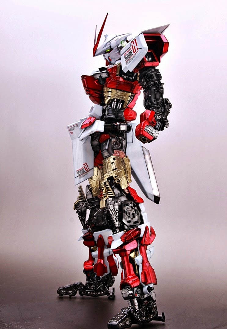 GUNDAM GUY: PG 1/60 Astray Red Frame - Painted Build