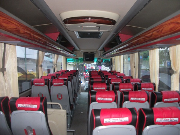 BUS WARGA BARU PARIWISATA