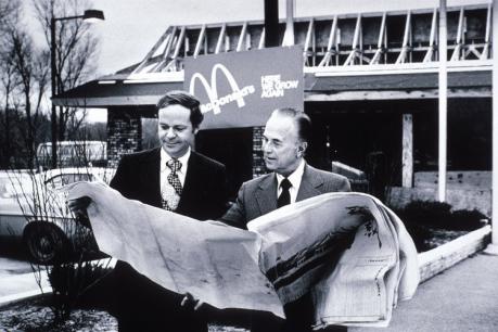 Sejarah Dunia 15 April : Mcdonald's pertama di dunia..! - lepak.com.my