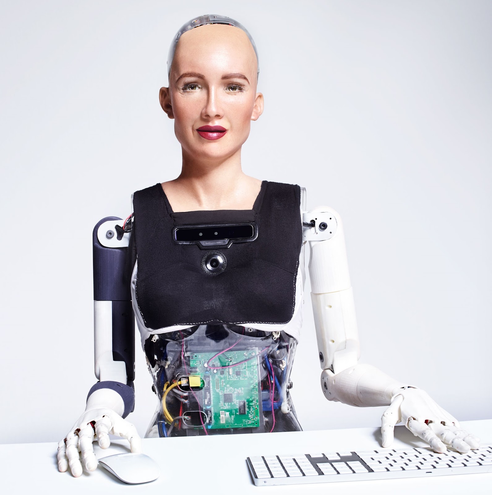 Sophia, Bukti AI Mampu Tandingi Manusia ~ Catatan Pencerahan