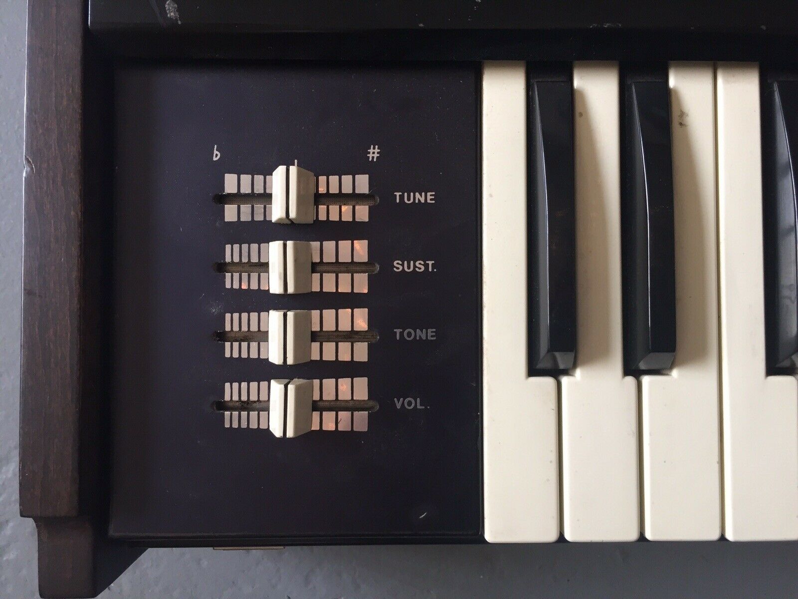 MATRIXSYNTH: Vintage SoundCity Key Bass Synthesizer