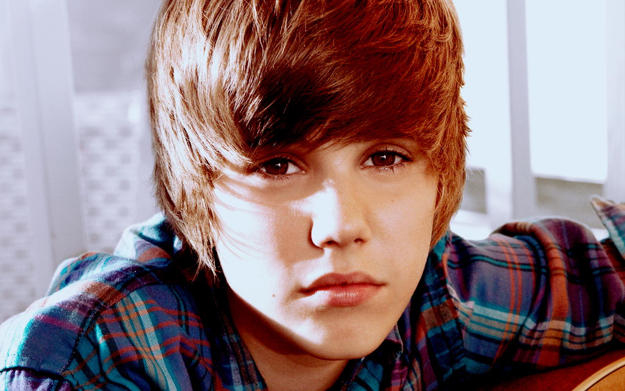 Hollywood Stars: Justin Drew Bieber Profile &Images 2012