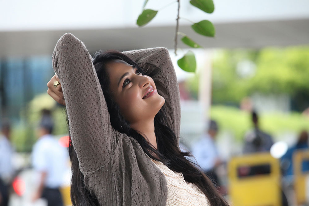 Anushka Photos from Mirchi Movie