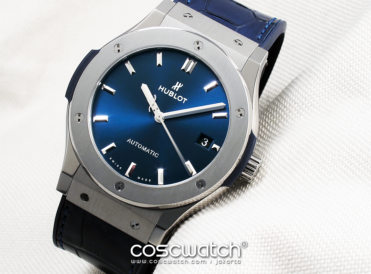 Hublot - Classic Fushion Blue Dial Titanium 45 (New in Box) - COSCWATCH ...