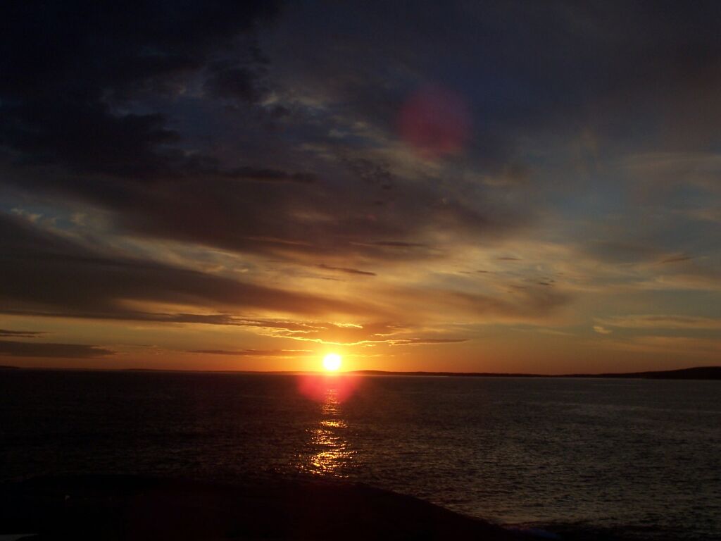 Distant Sun Over The Horizon Wallpaper | Wallpaper ME