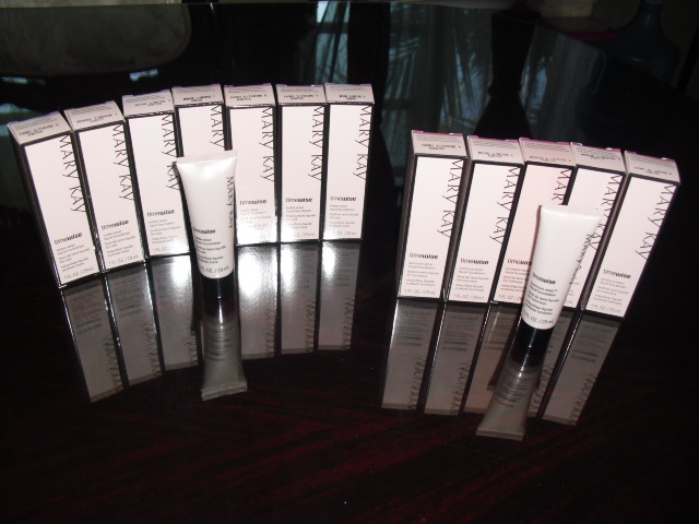 Mary Kay Consultant: Mary Kay Starter Kit!!