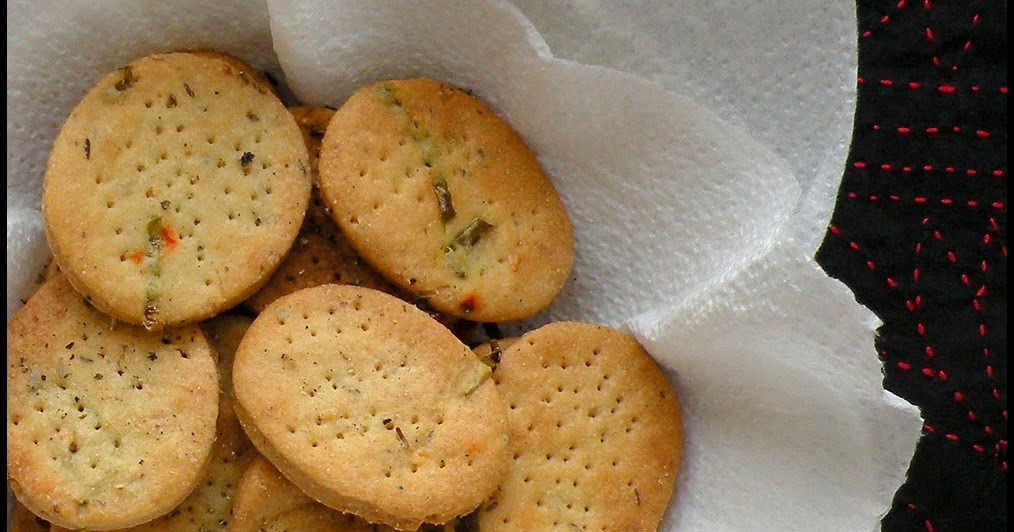 MM's Kitchen Bites: Baked Mathri...Three Pepper Sisters!!!